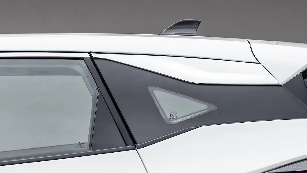 Harrier Rear Quarter Glass Image, Harrier Photos in India - CarWale