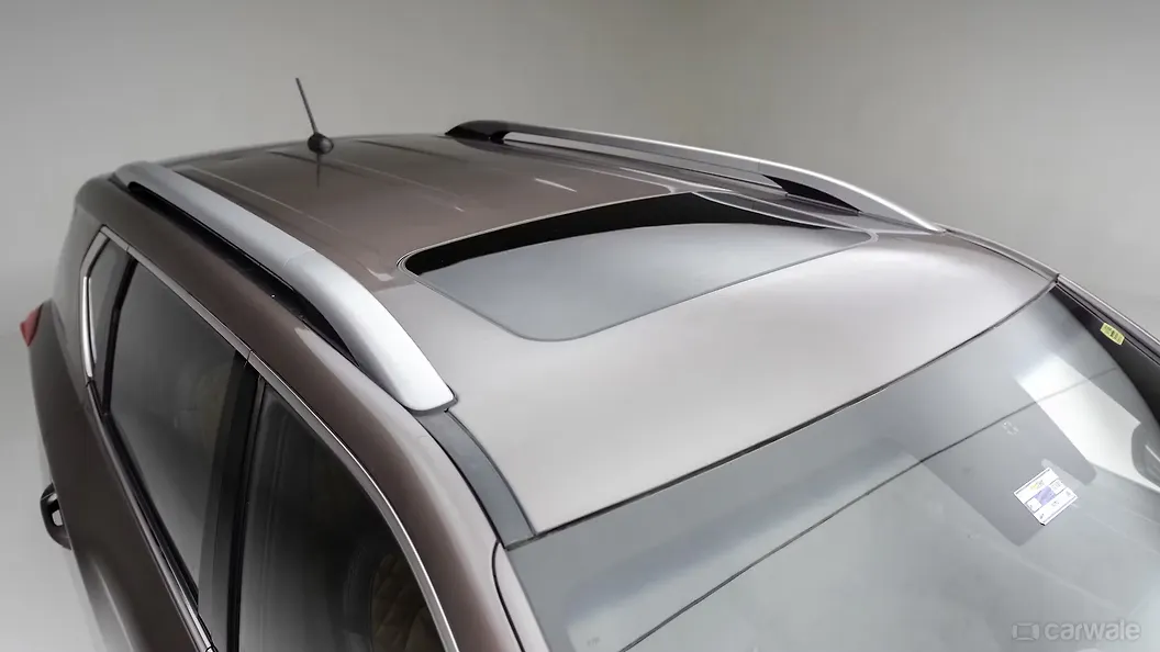 Alturas G4 Car Roof Image, Alturas G4 Photos in India - CarWale