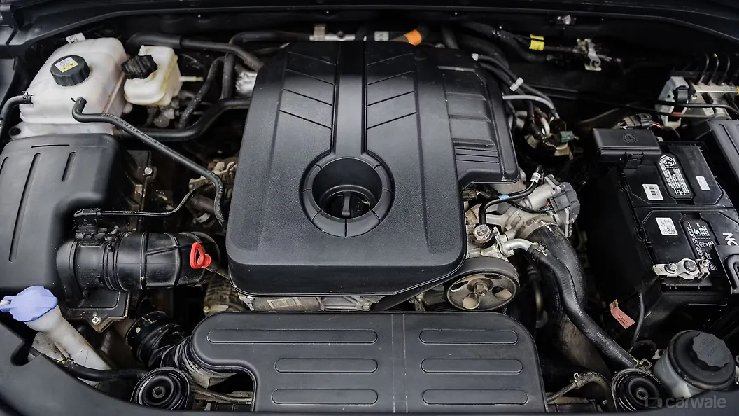 Alturas G4 Engine Shot Image, Alturas G4 Photos in India - CarWale