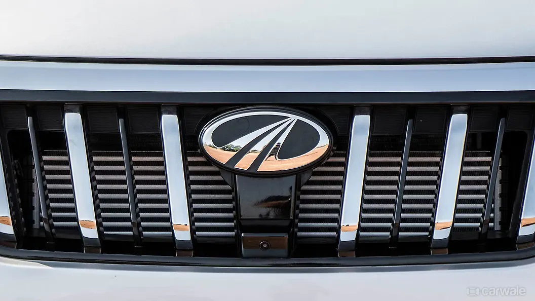 Alturas G4 Front Logo Image, Alturas G4 Photos in India - CarWale