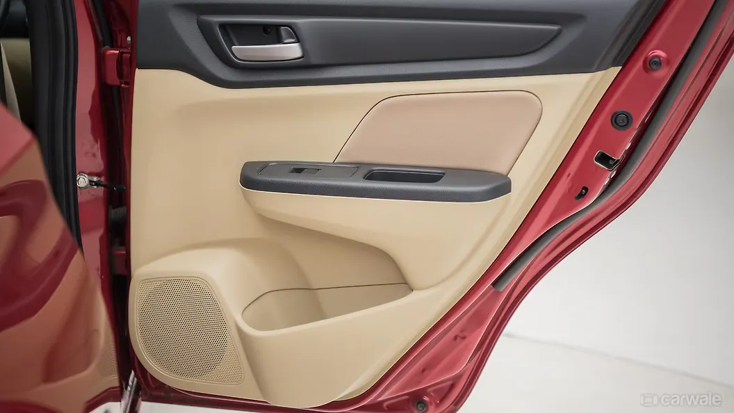 Amaze Rear Door Pad Image, Amaze Photos in India - CarWale