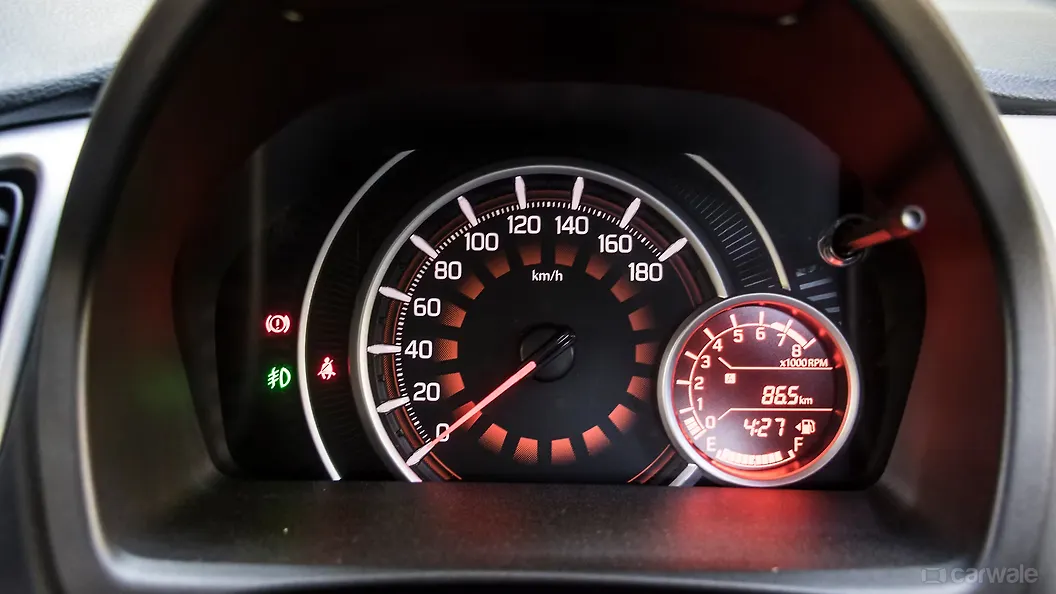 Wagon R Instrument Cluster Image, Wagon R Photos in India - CarWale