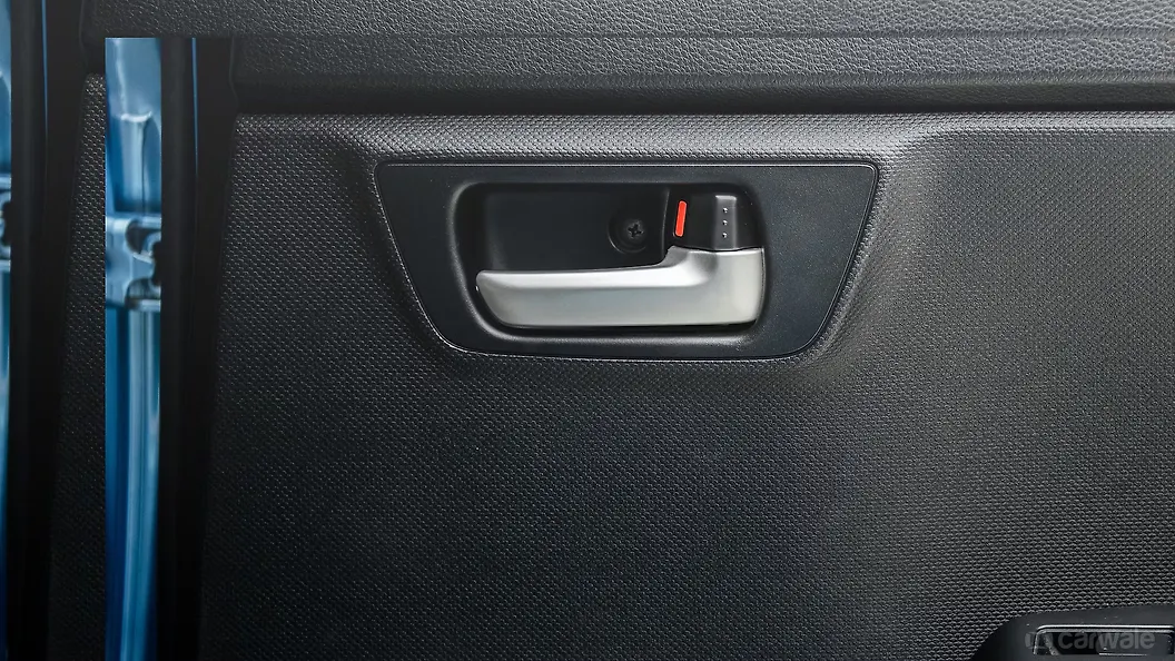Wagon R Rear Door Pad Handle Image, Wagon R Photos in India - CarWale