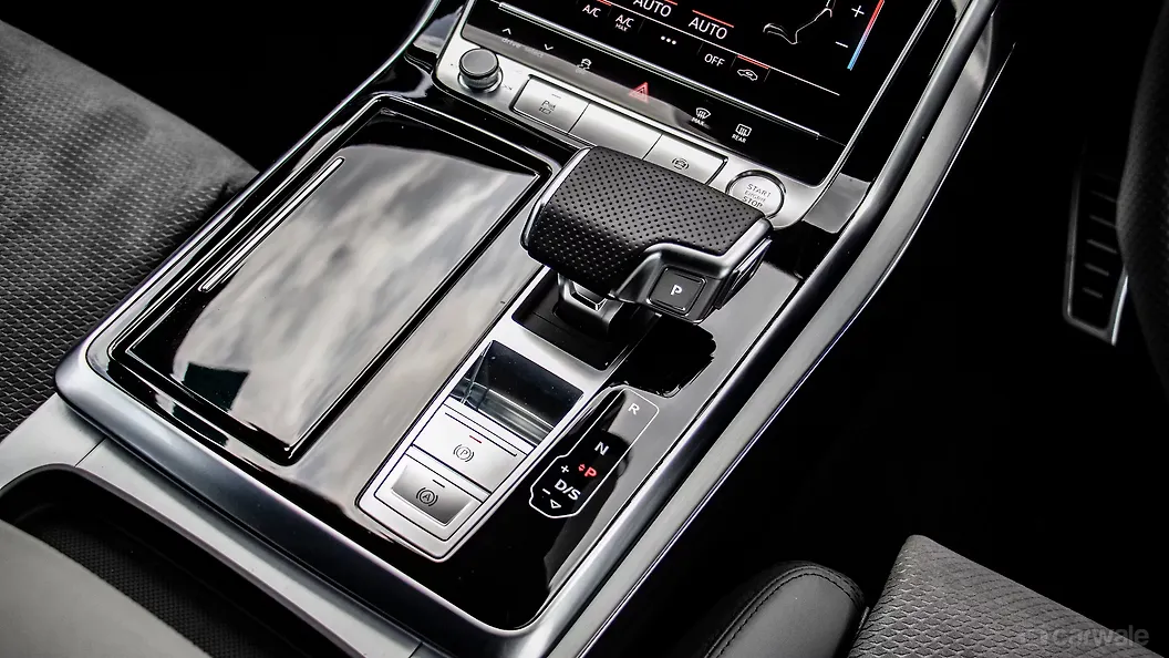 Q8 Center Console/Centre Console Storage Image, Q8 Photos in India ...