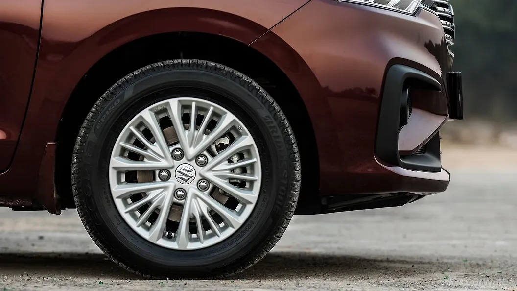 Ertiga [2018-2022] Wheel Image, Ertiga [2018-2022] Photos in India ...