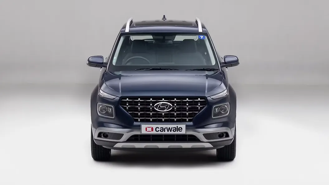 Hyundai Venue Photo, venue front view Image - CarWale
