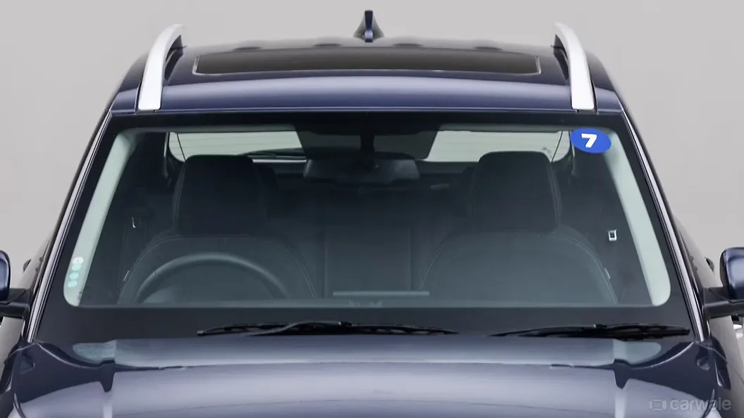 वेन्यू [2019-2022] फ्रंट विंडशील्ड/विंडस्क्रीन इमेज, वेन्यू [2019-2022 ...