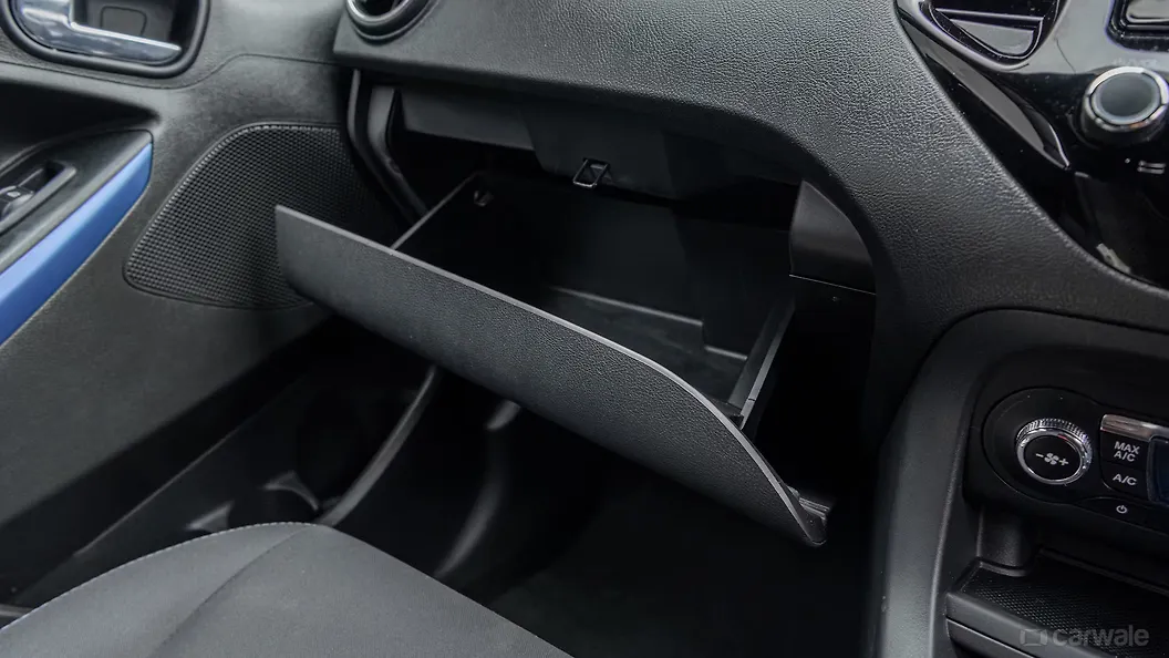 Figo Glove Box Image, Figo Photos in India - CarWale