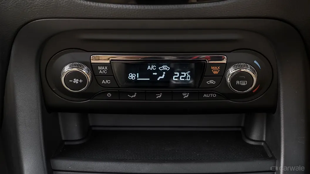 Aspire AC Controls Image, Aspire Photos in India - CarWale