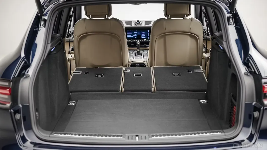 Macan Front Row Seats Image, Macan Photos in India - CarWale