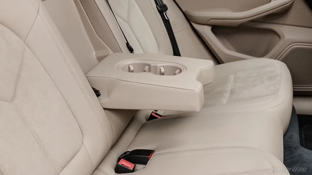 Macan Rear Row Centre Arm Rest Image, Macan Photos in India - CarWale