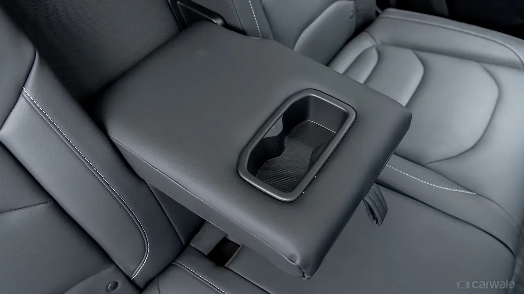 Hector [2019-2021] Rear Row Centre Arm Rest Image, Hector [2019-2021 ...