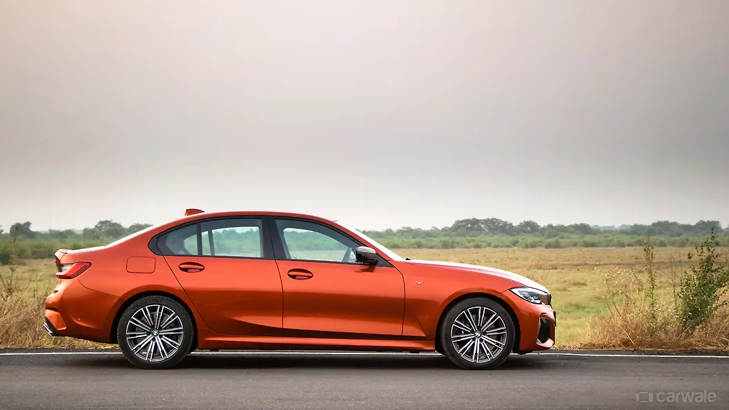 3 Series Right Side View Image, 3 Series Photos in India - CarWale
