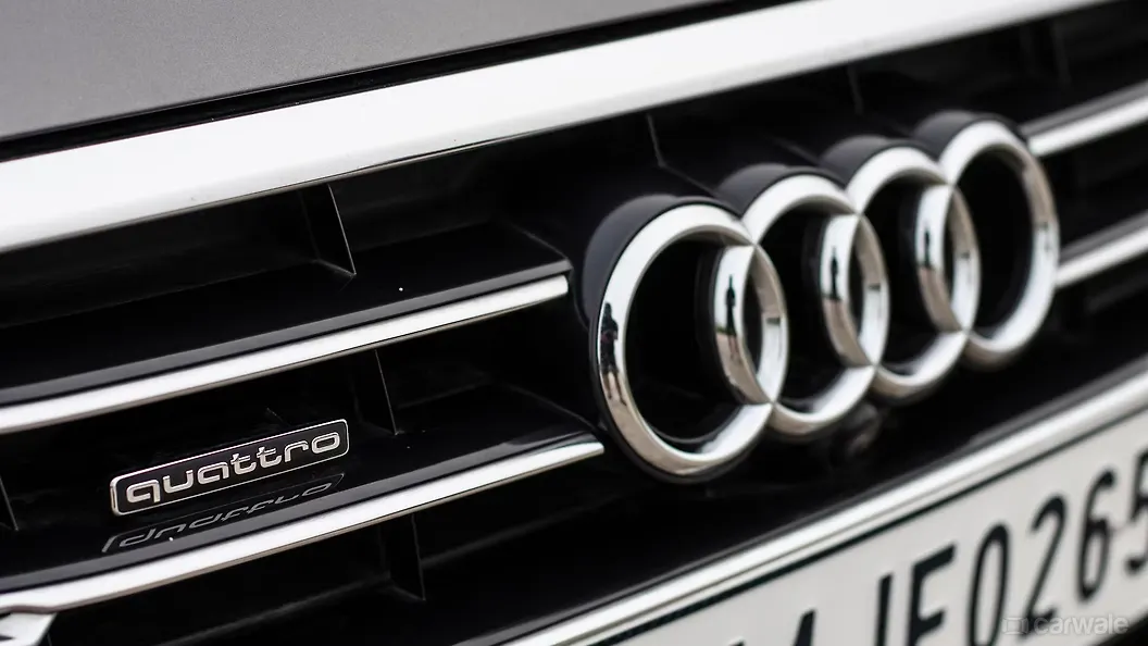 A8 L Front Logo Image, A8 L Photos in India - CarWale