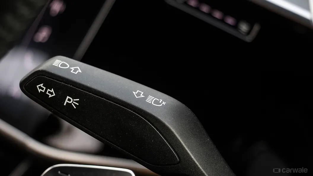 A8 L Head-Up Display (HUD) Image, A8 L Photos in India - CarWale