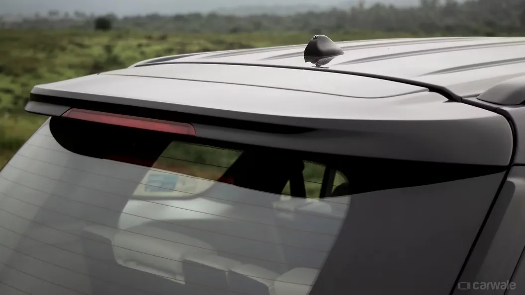 Endeavour Rear Spoiler Image, Endeavour Photos in India - CarWale