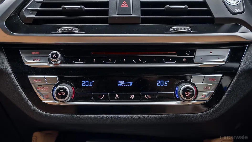X4 AC Controls Image, X4 Photos in India - CarWale