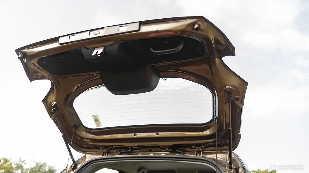 Punch Open Boot/Trunk Image, Punch Photos in India - CarWale