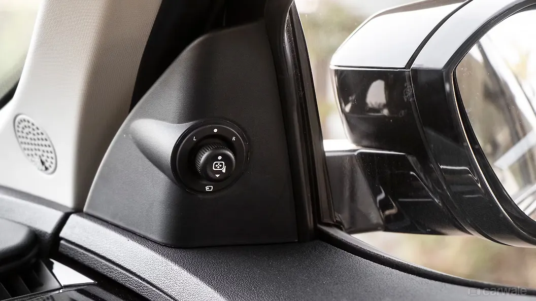 Safari Outer Rear View Mirror ORVM Controls Image, Safari Photos in ...