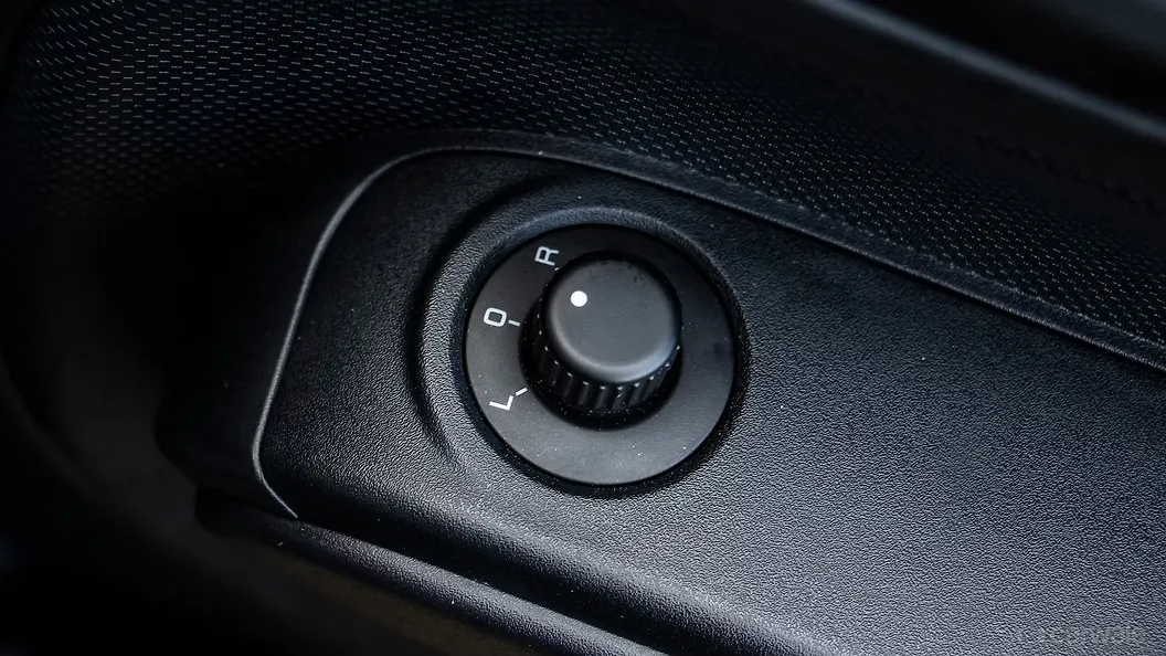 Thar Outer Rear View Mirror ORVM Controls Image, Thar Photos in India ...