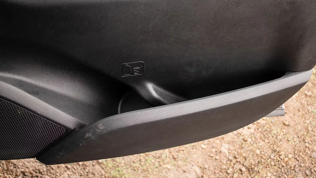 Scorpio N Front Speakers Image, Scorpio N Photos in India - CarWale