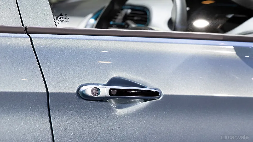 Tiago EV Front Door Handle Image, Tiago EV Photos in India - CarWale