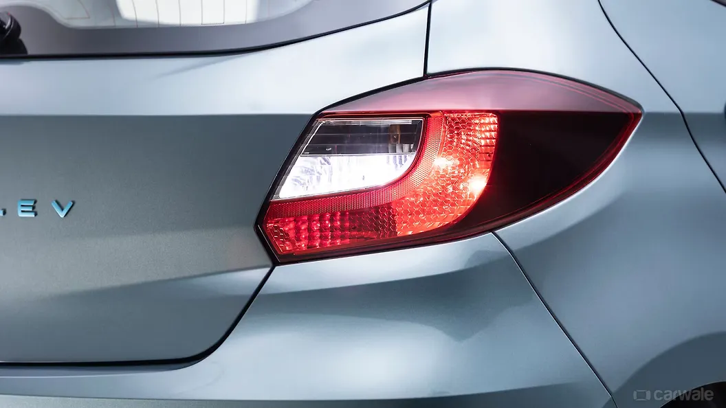 Tiago EV Rear Signal/Blinker Light Image, Tiago EV Photos in India ...