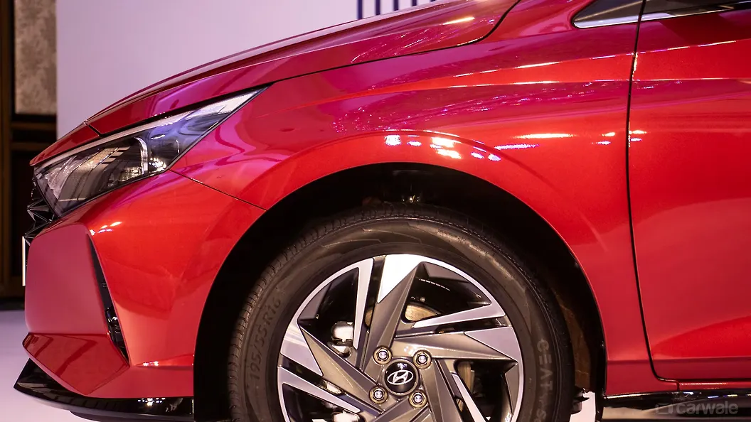 i20 Front Fender Image, i20 Photos in India - CarWale