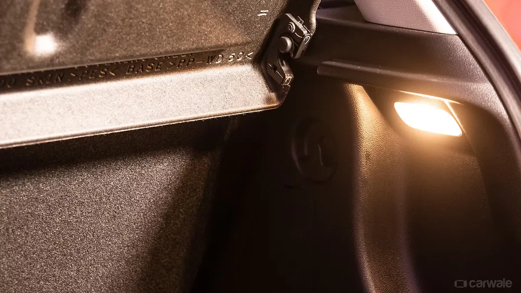 i20 Boot Light Image, i20 Photos in India - CarWale