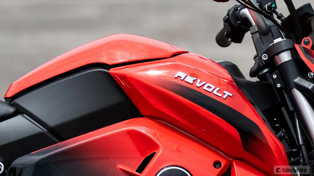 Revolt RV400 Branding/Fuel Tank Decal Image – BikeWale