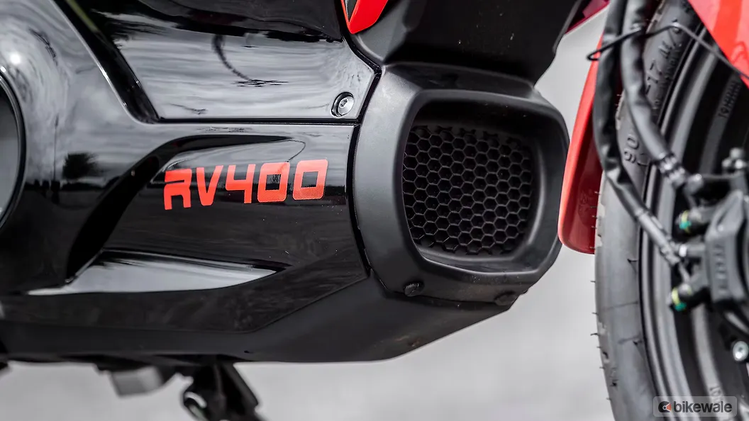 Images of Revolt RV400 | Photos of RV400 - BikeWale