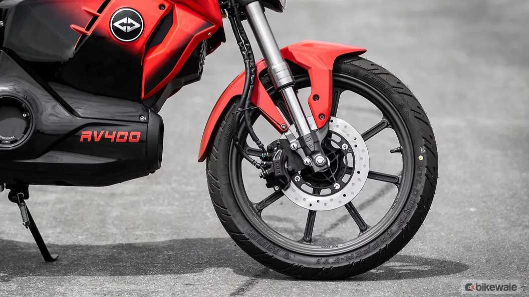 Revolt RV400 Front Wheel Image – BikeWale