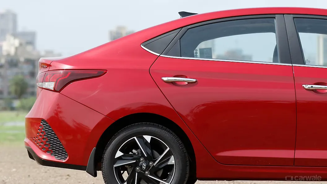 Verna Rear Door Image, Verna Photos in India - CarWale