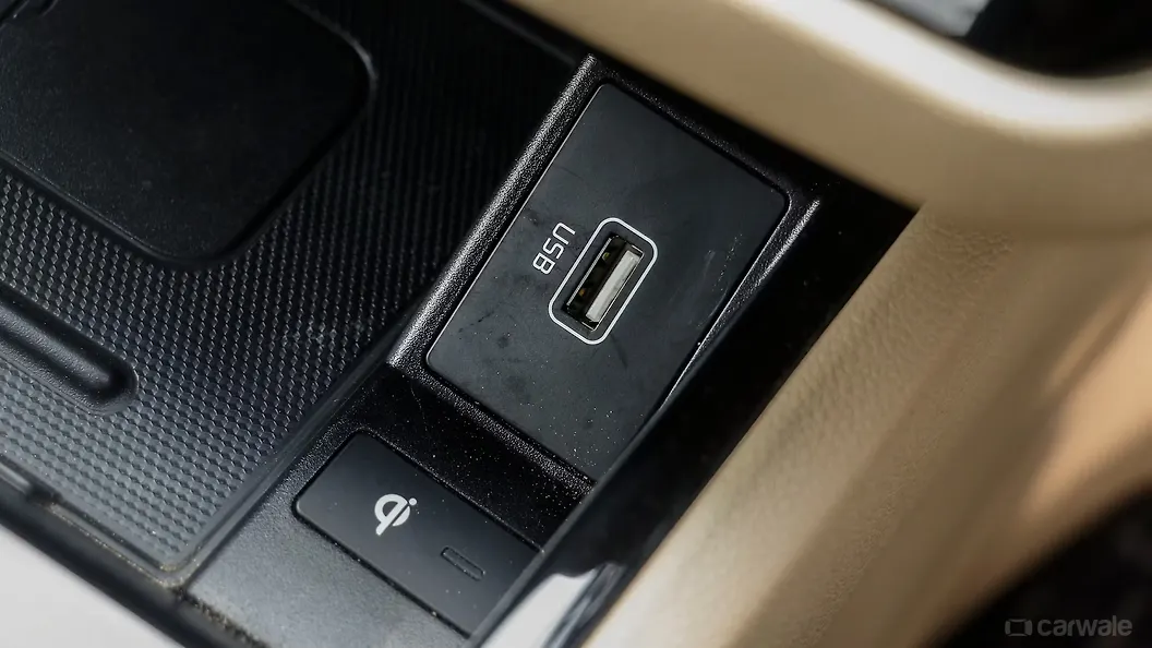 Carnival USB Port/AUX/Power Socket/Wireless Charging Image, Carnival ...