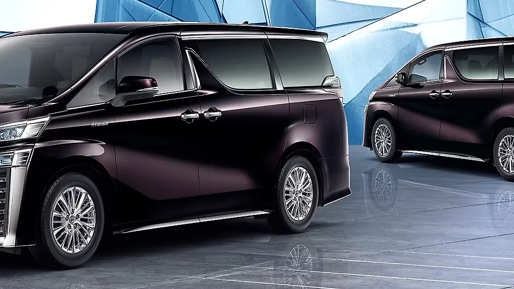 Toyota Vellfire Images, Interior & Exterior Photo Gallery - CarWale