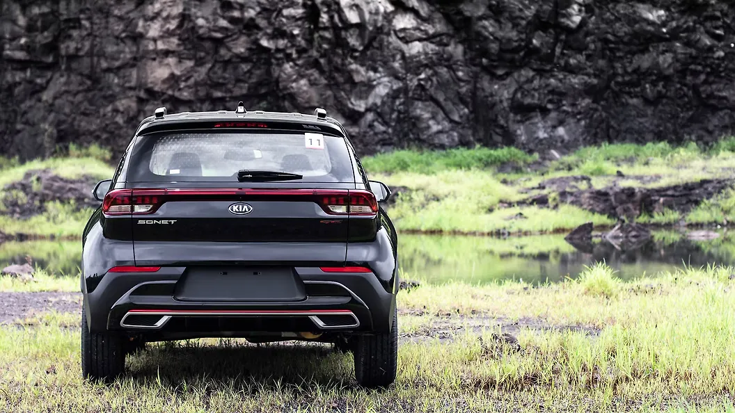 Sonet [2020-2022] Rear View Image, Sonet [2020-2022] Photos in India ...