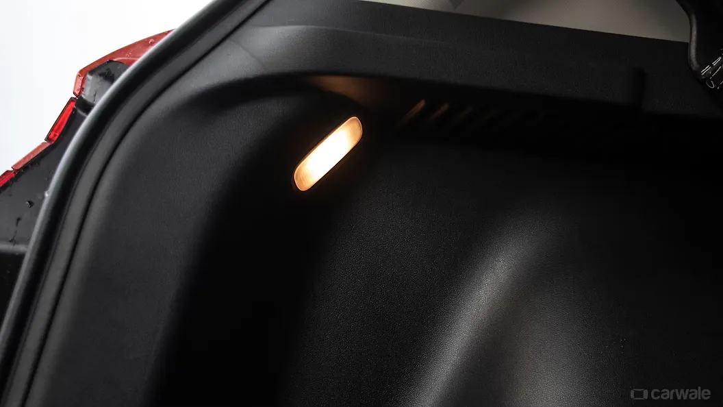 Creta Boot Light Image, Creta Photos in India - CarWale