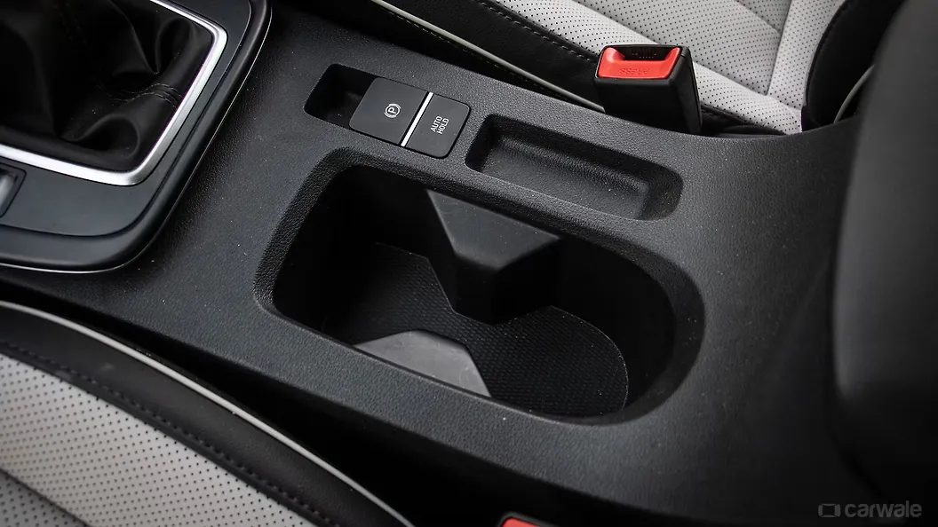 Creta Front Driver Power Window Switches Image, Creta Photos in India ...