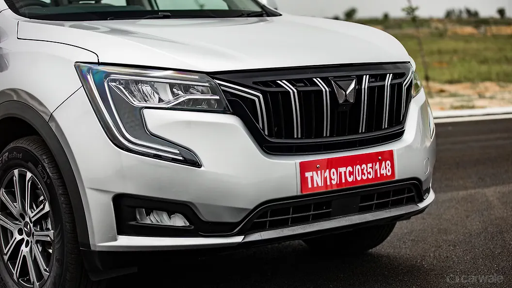 XUV700 Closed Hood/Bonnet Image, XUV700 Photos in India - CarWale