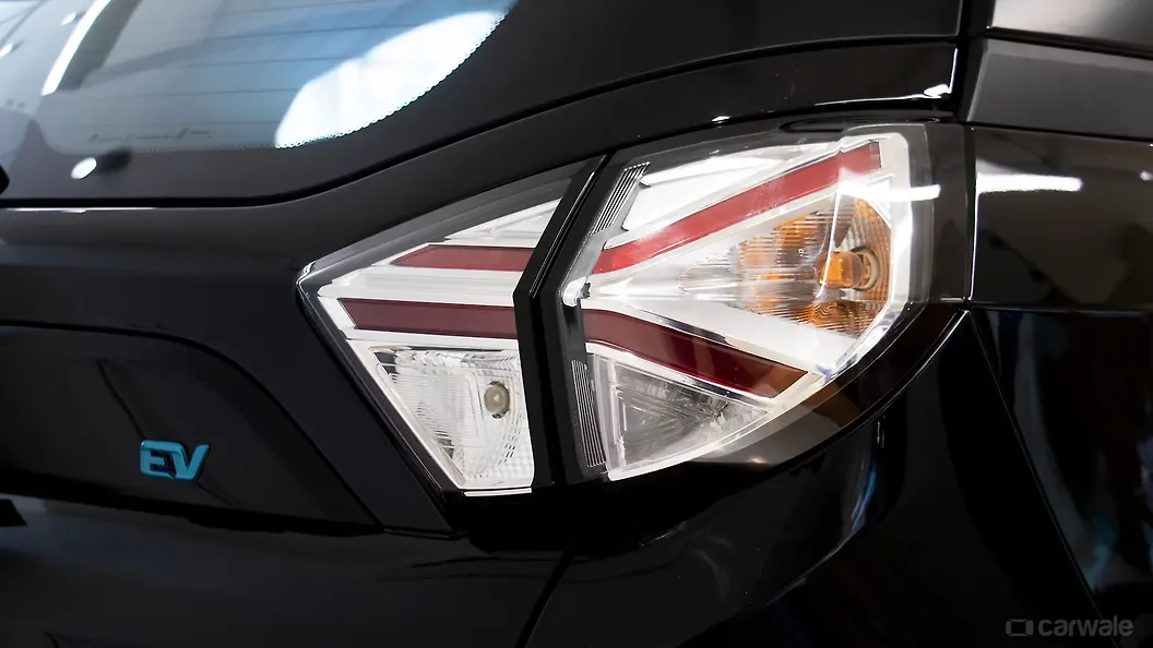 Nexon EV Tail Light/Tail Lamp Image, Nexon EV Photos in India - CarWale