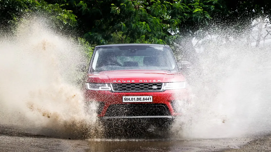 Range Rover Sport Action Image, Range Rover Sport Photos in India - CarWale