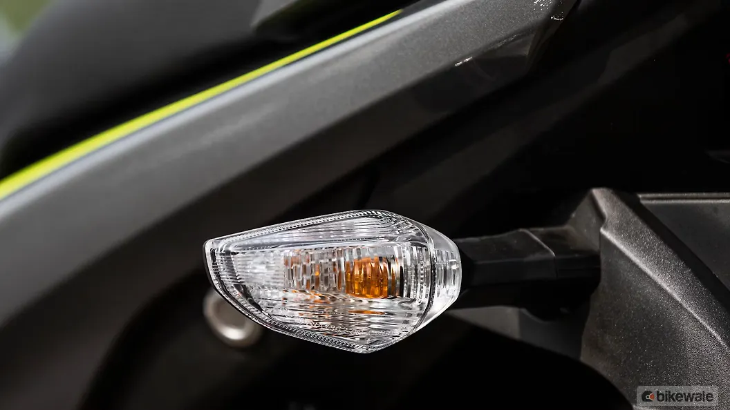 Honda SP 125 Rear Turn Indicators Image – BikeWale