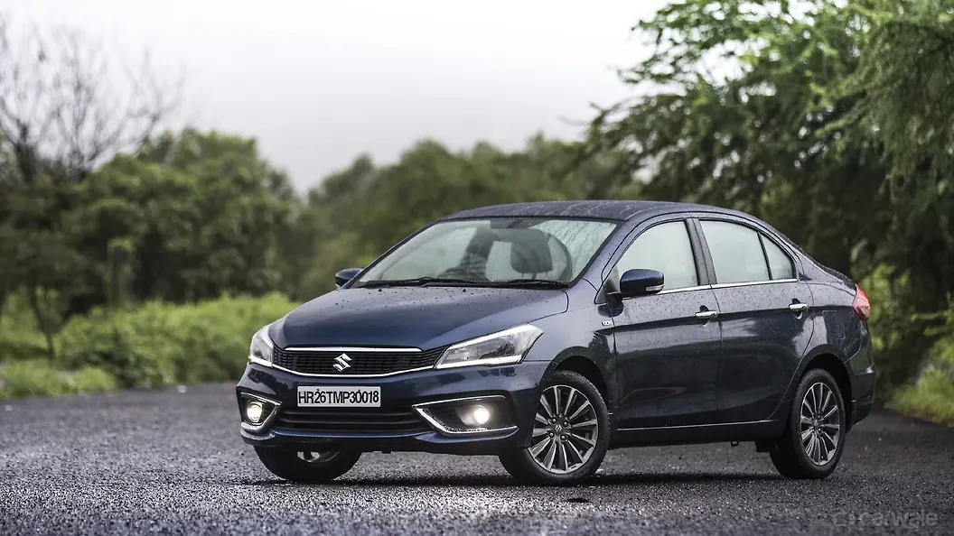 Ciaz Right Front Three Quarter Image, Ciaz Photos in India - CarWale
