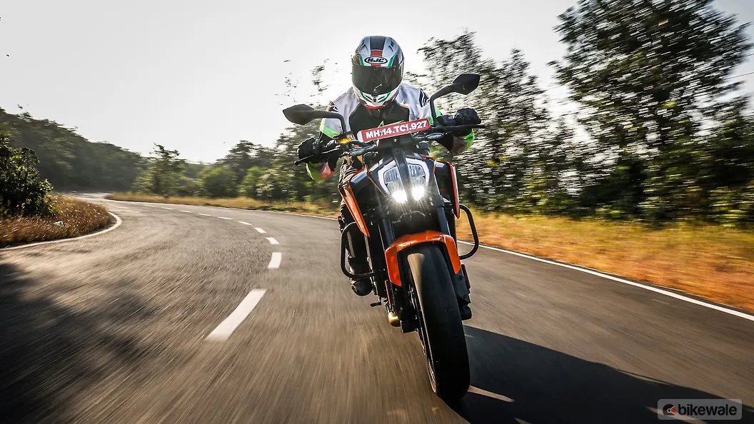 KTM 790 Duke Grab Rails Image – BikeWale