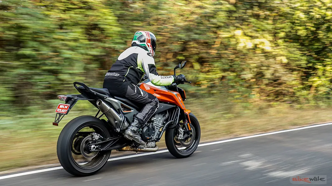 KTM 790 Duke Action Image – BikeWale