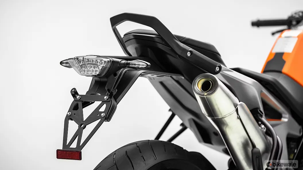 KTM 790 Duke Right Side Image – BikeWale