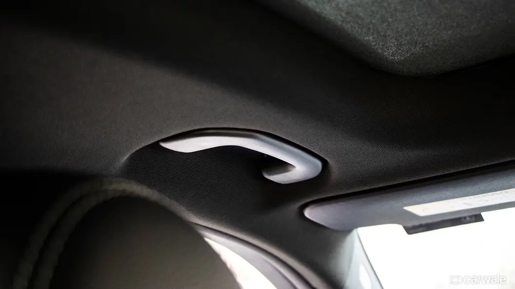 GLC Big Grab Handles at A-Pillars Image, GLC Photos in India - CarWale