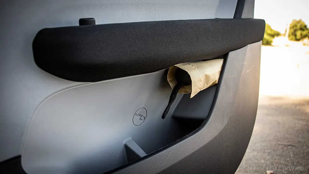 Altroz Door Image, Altroz Photos in India - CarWale