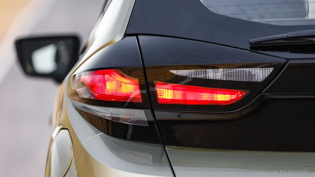 Altroz Tail Lamp Image, Altroz Photos in India - CarWale