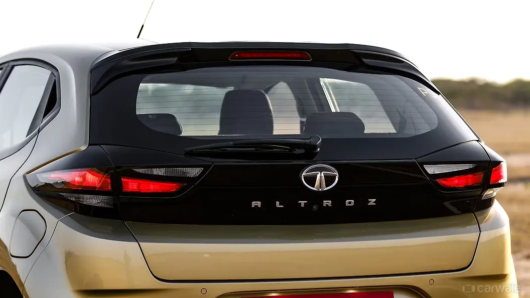 Altroz Tail Lamps Image, Altroz Photos in India - CarWale